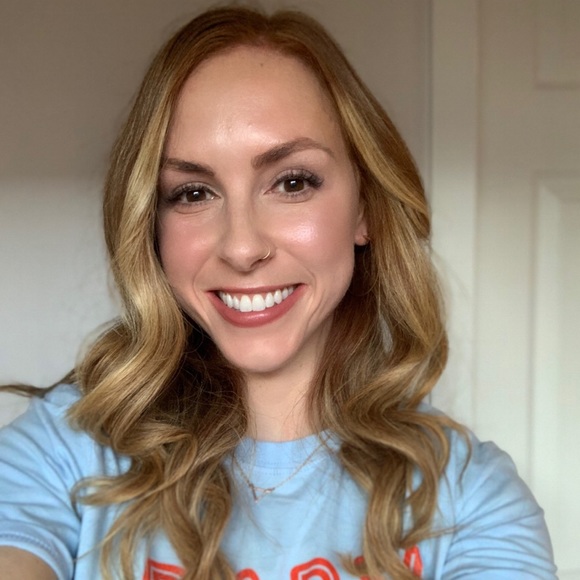 Carley's Closet (@carleyrlosk) | Poshmark